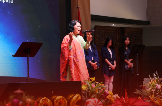 Indonesian Embassy in Singapore and MKIS Hold Joint Christmas 2025 and ...